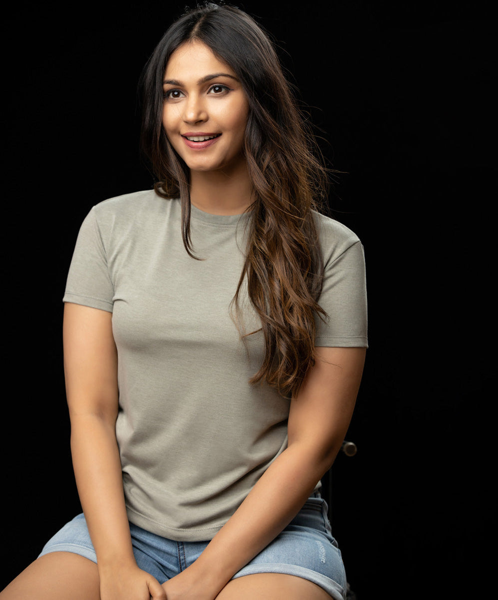 Light Green Basic Crew Neck Tshirt – GLOBAL ZIGZAG