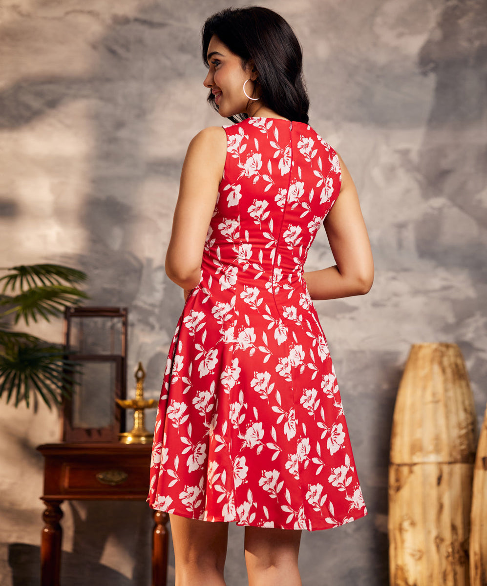 Waistless Red Printed Princess Line Dress – GLOBAL ZIGZAG